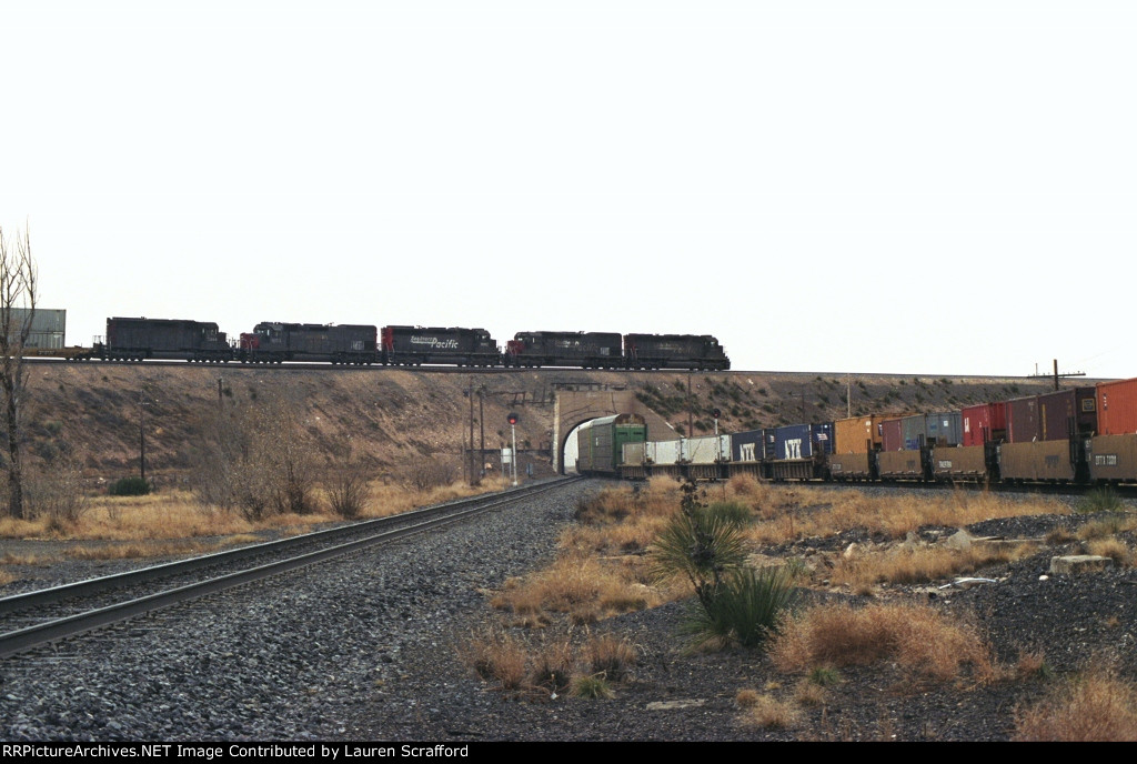 SP 8623 W/B ATSF detour Vaughn
